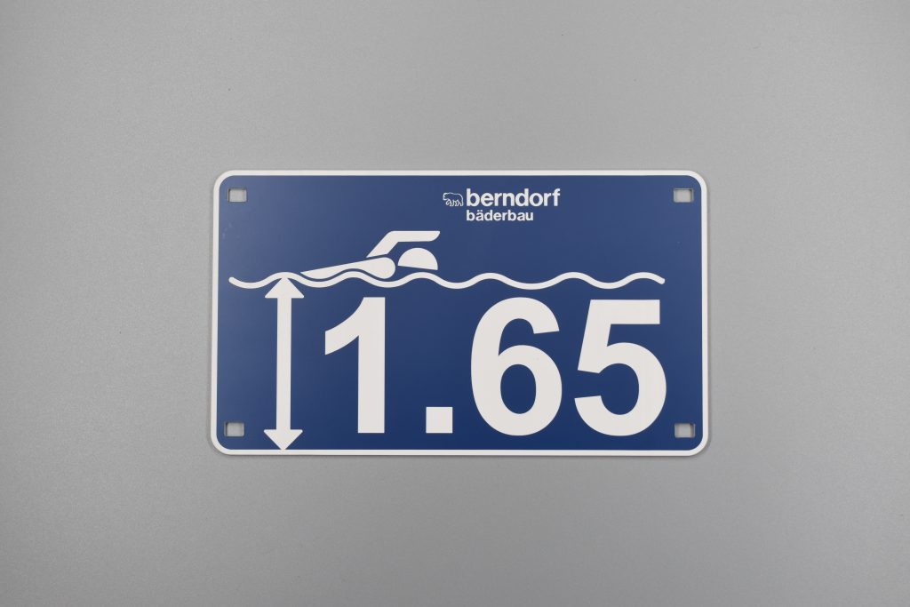 Wassertiefentafel Schwimmersymbol - Shop | Berndorf Baederbau